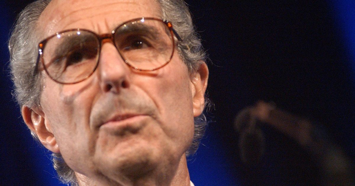 Philip Roth à la 53e cérémonie des National Book Awards à New York, le ...