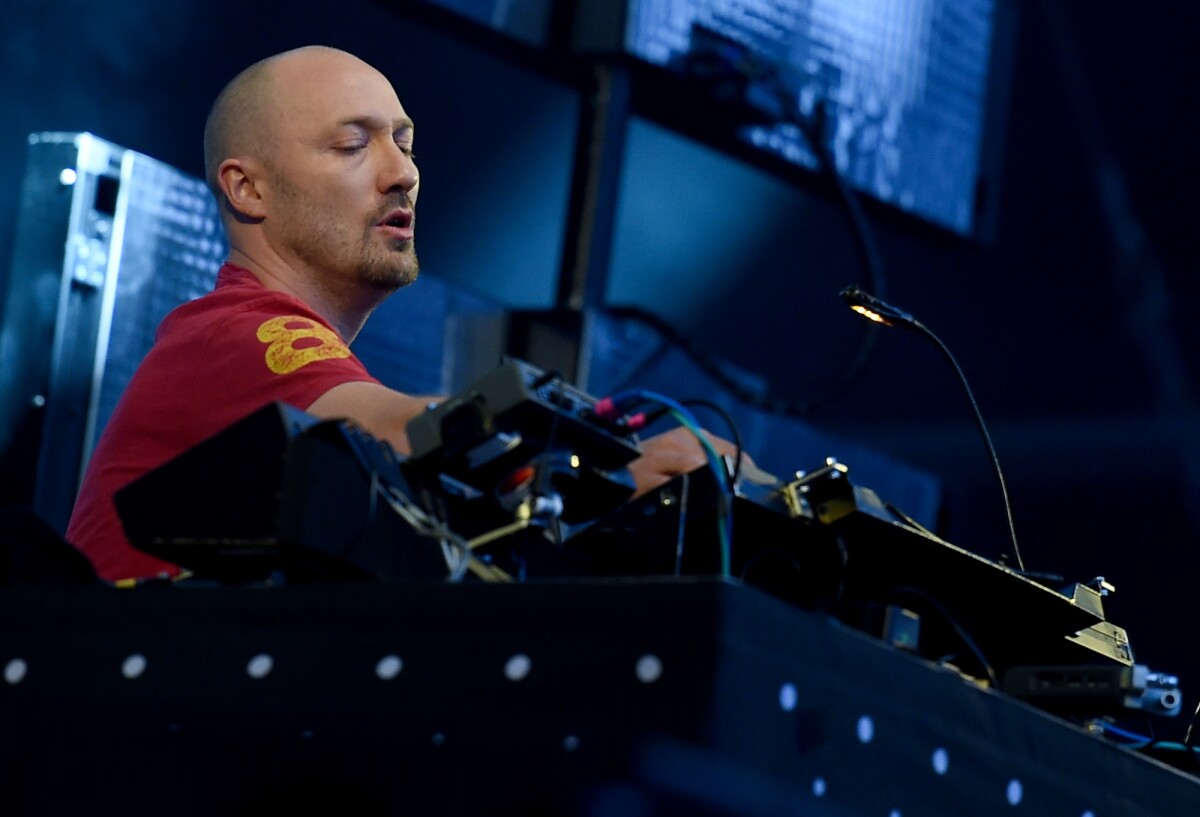 Photo : Paul Kalkbrenner performing at the music festival Lollapalooza ...
