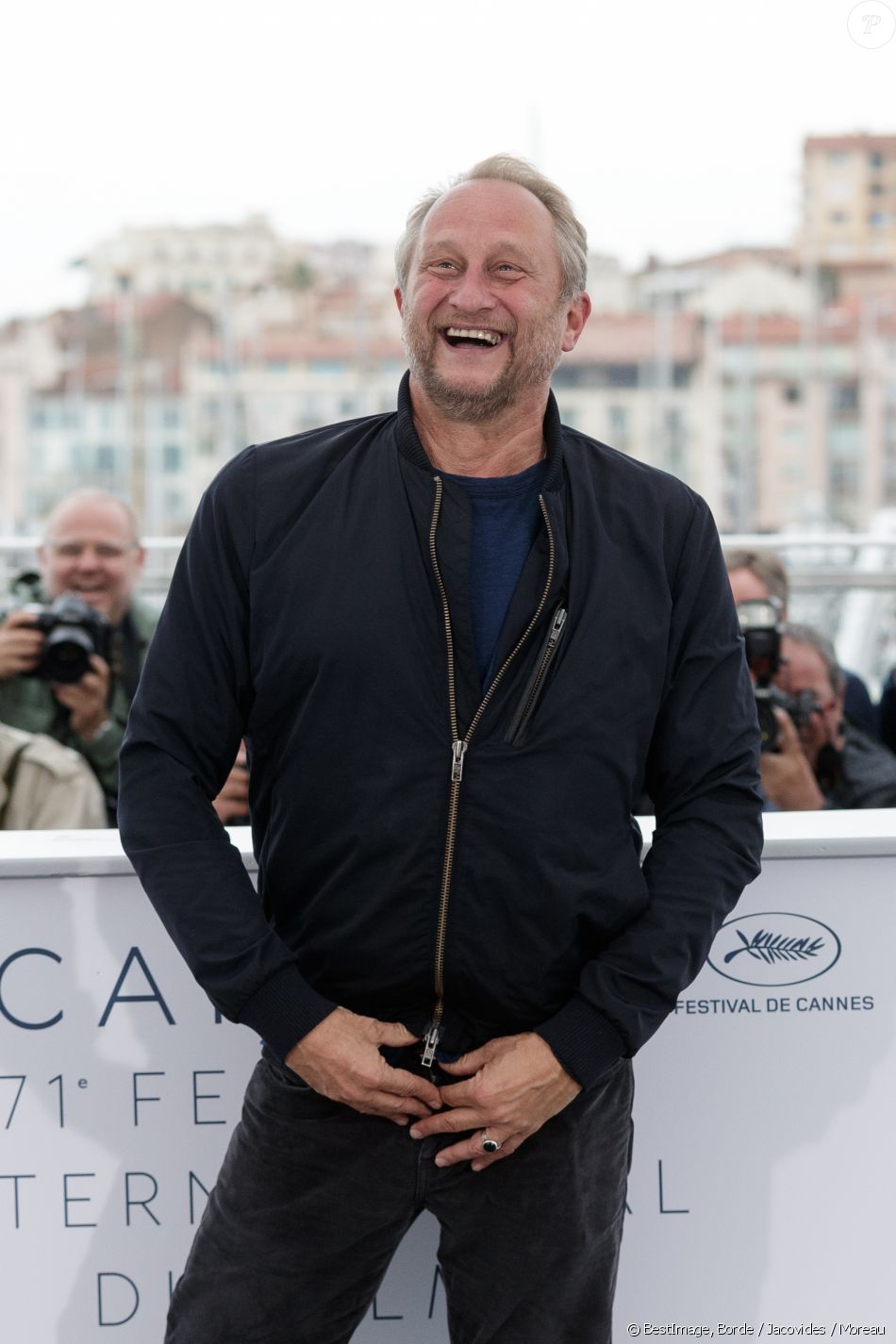 Benoît Poelvoorde - Photocall du film Le Grand Bain au 71e Festival ...