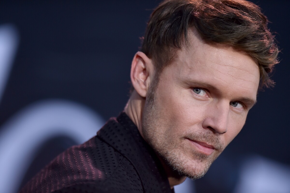Photo : Scott Haze à la première de Venom au théâtre Regency Village à ...