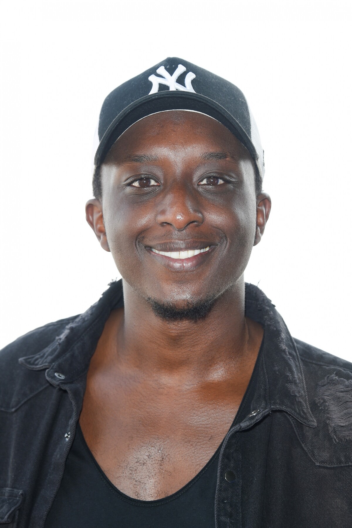Photo : Ahmed Sylla , humoriste et pour le film Chacun pour tous, lors ...