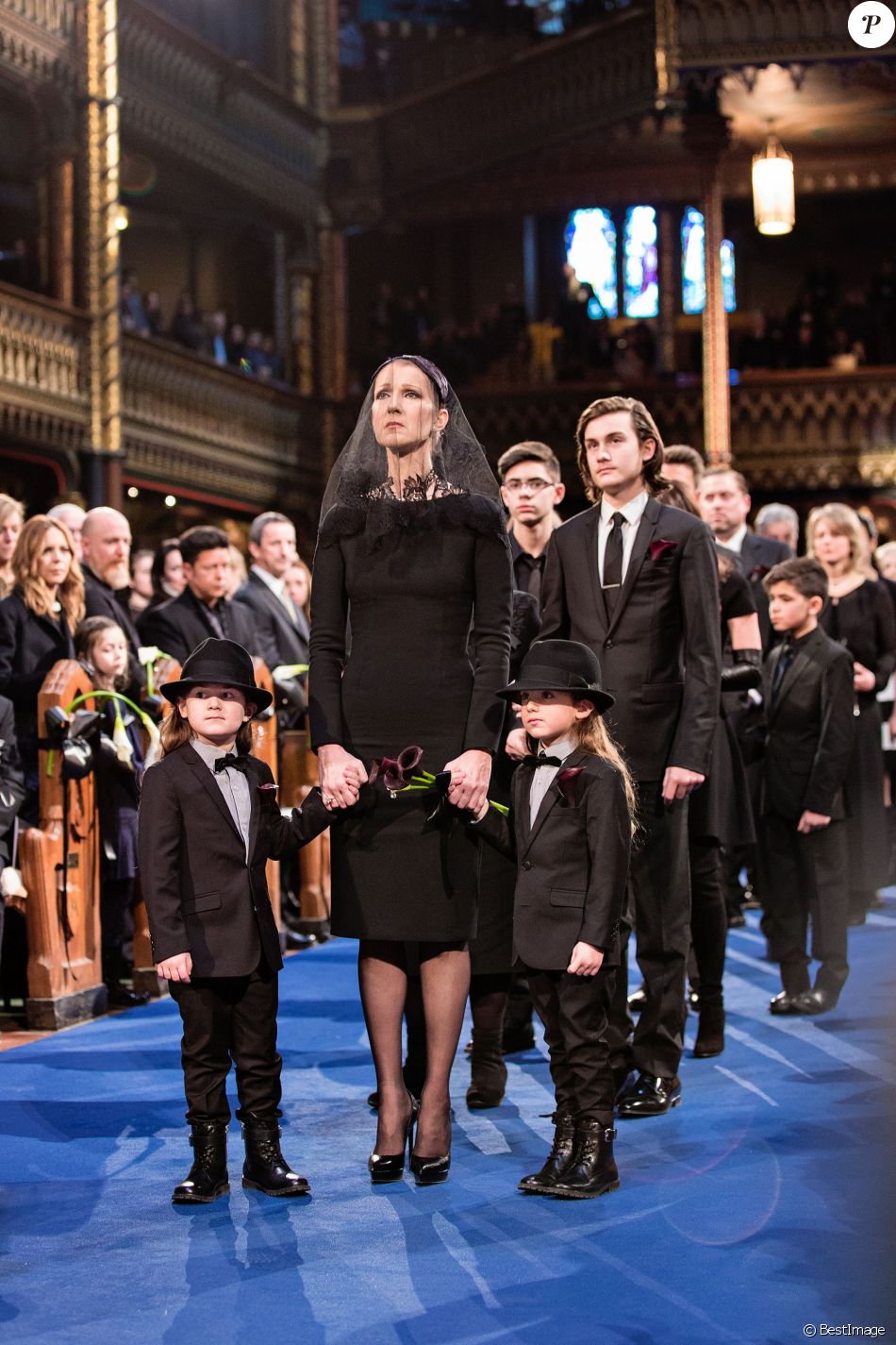 Céline Dion, ses enfants René-Charles Angélil, les jumeaux Nelson ... Céline Dion, ses enfants René-Charles Angélil, les jumeaux Nelson ...