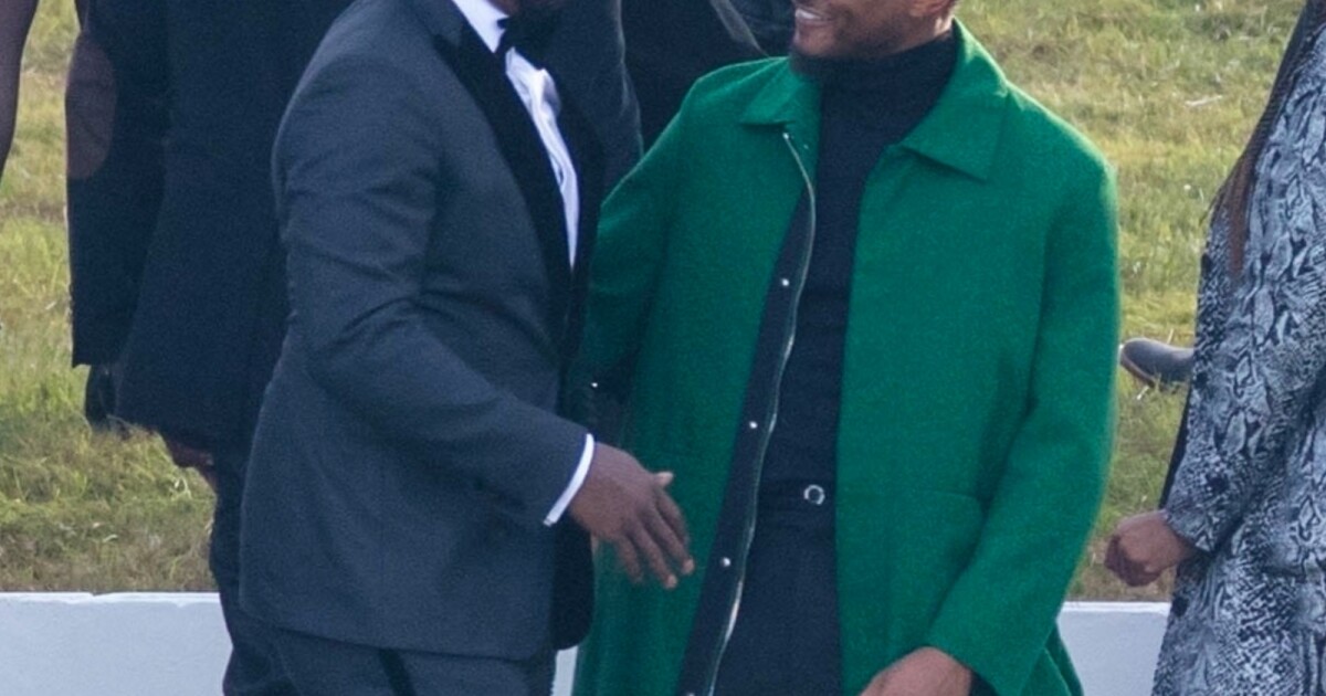 P. Diddy touchant à l'enterrement de son ex Kim Porter, hommage de ...