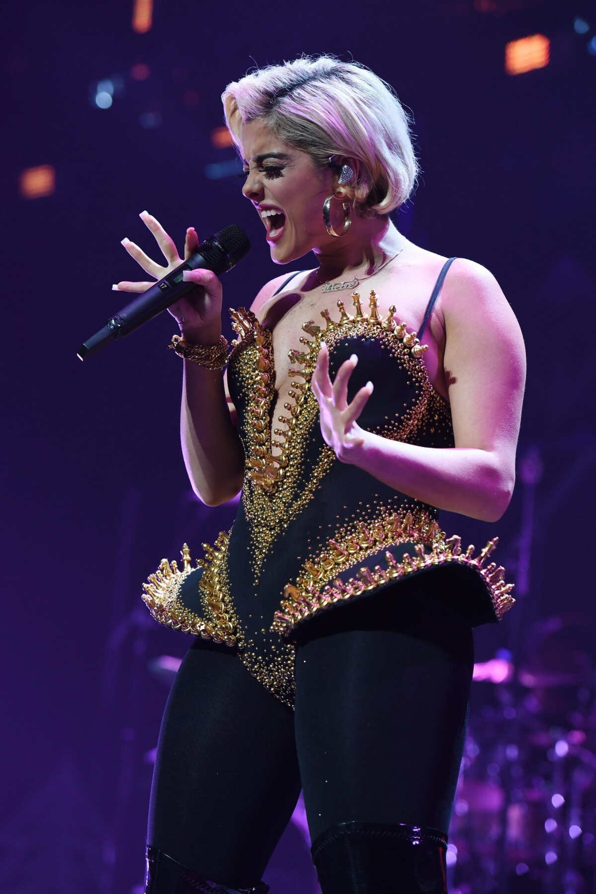 Photo : Bebe Rexha - Les célébrités lors du concert du Y100 Jingle Ball ...