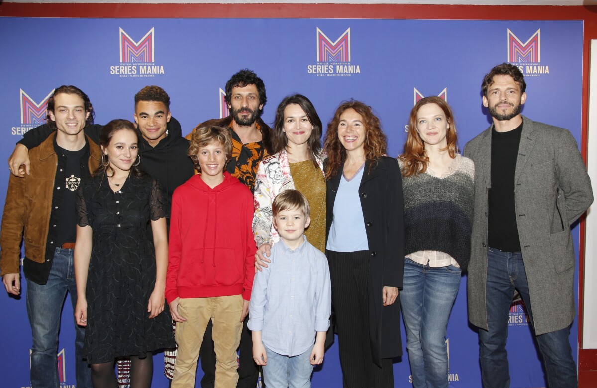 Photo : Roberto Calvet, Capucine Valmary, Théo Christine, Evan ...