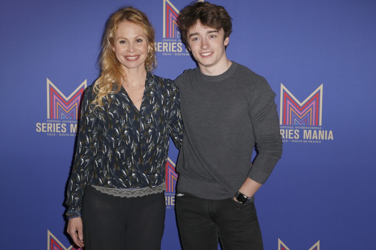 Photo : Carole Richert et Thomas Chomel de la série "Clem" à la 10e ...