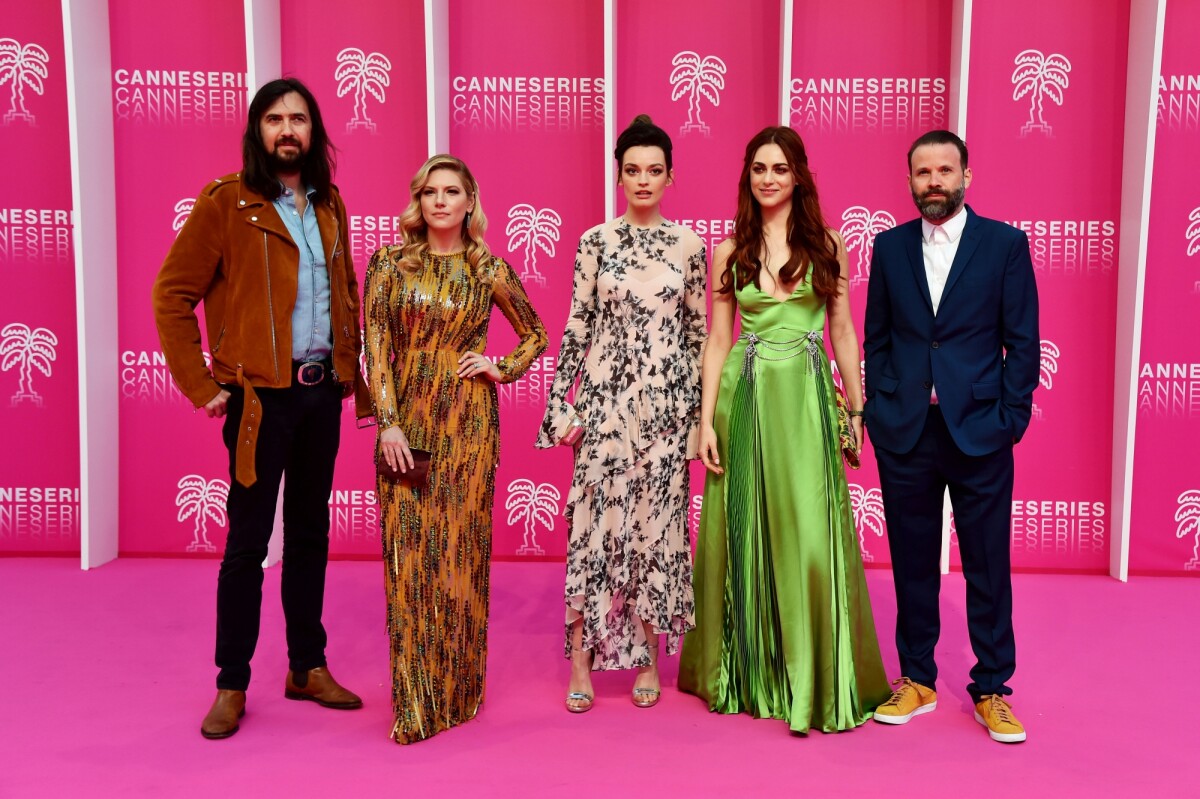 Photo : Robin Coudert, Katheryn Winnick, Emma Mackey, Miriam Leone et ...