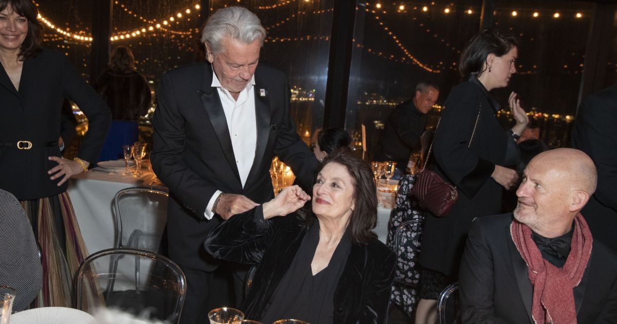 Alain Delon, Anouk Aimée - Soirée Kering Women In Motion Awards lors du ...