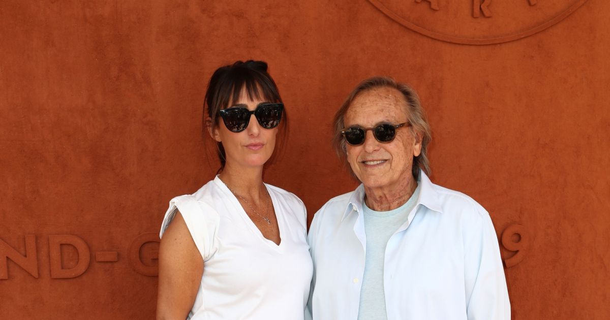 Alexandre Arcadyet sa compagne Sabrina Guigui au village lors des ...