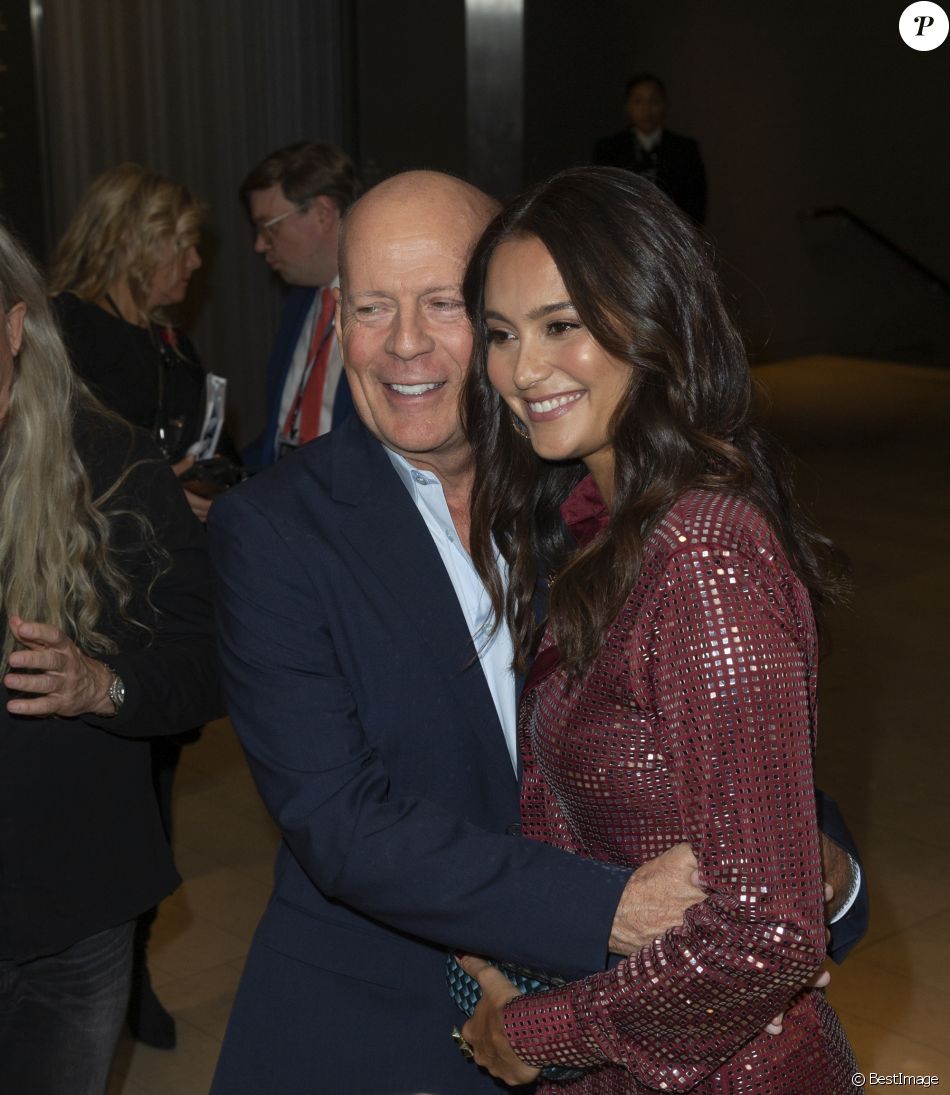 Bruce Willis : Soutenu par sa jeune et ravissante épouse Emma - Purepeople