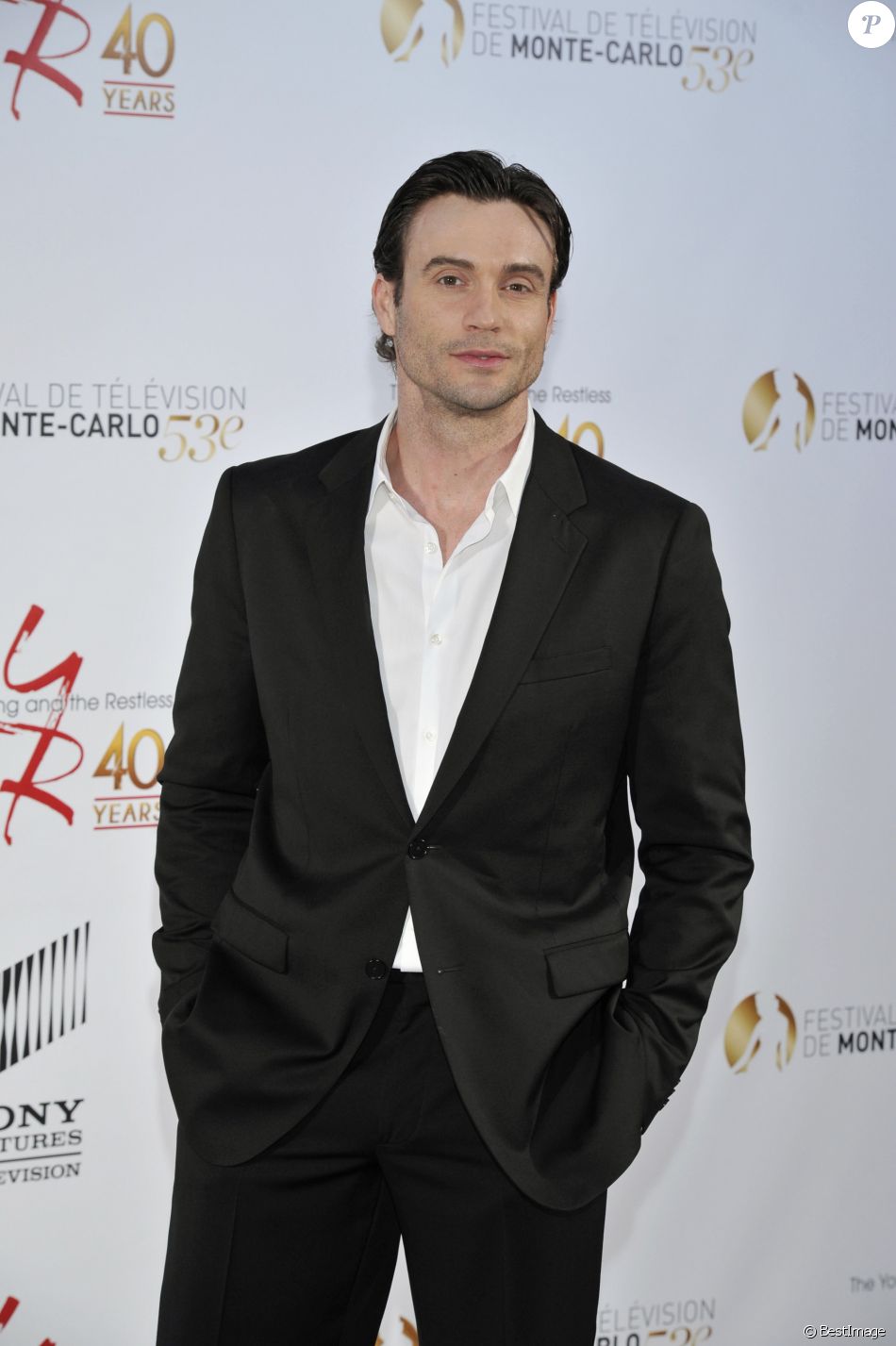 Daniel Goddard pendant la soiree de celebration des 40 ans de la serie ...