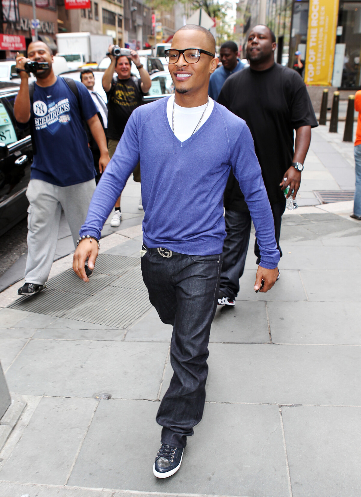 Photo : LE RAPPEUR TI, ALIAS CLIFFORD JOSEPH HARRIS, SE BALADE A NEW ...