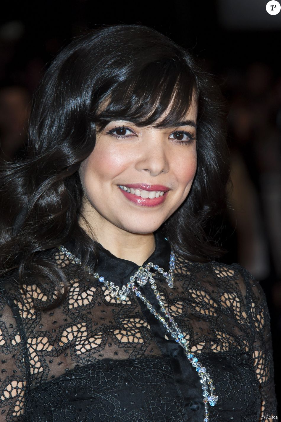 Indila arrive à la 16e cérémonie des NRJ Music Awards, au Palais des ...