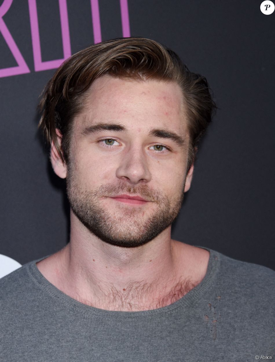 Luke Benward à la projection de Teen Spirit. Los Angeles. Le 2 avril ...