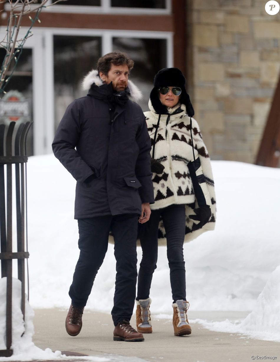 Exclusif - Laeticia Hallyday et son compagnon Pascal Balland lors d'une ...