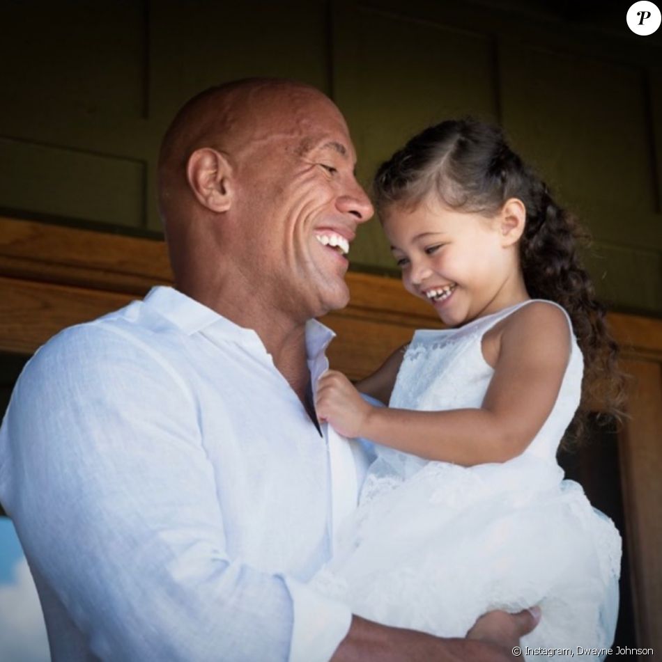 Dwayne Johnson et sa fille Tia. Décembre 2019. - Purepeople