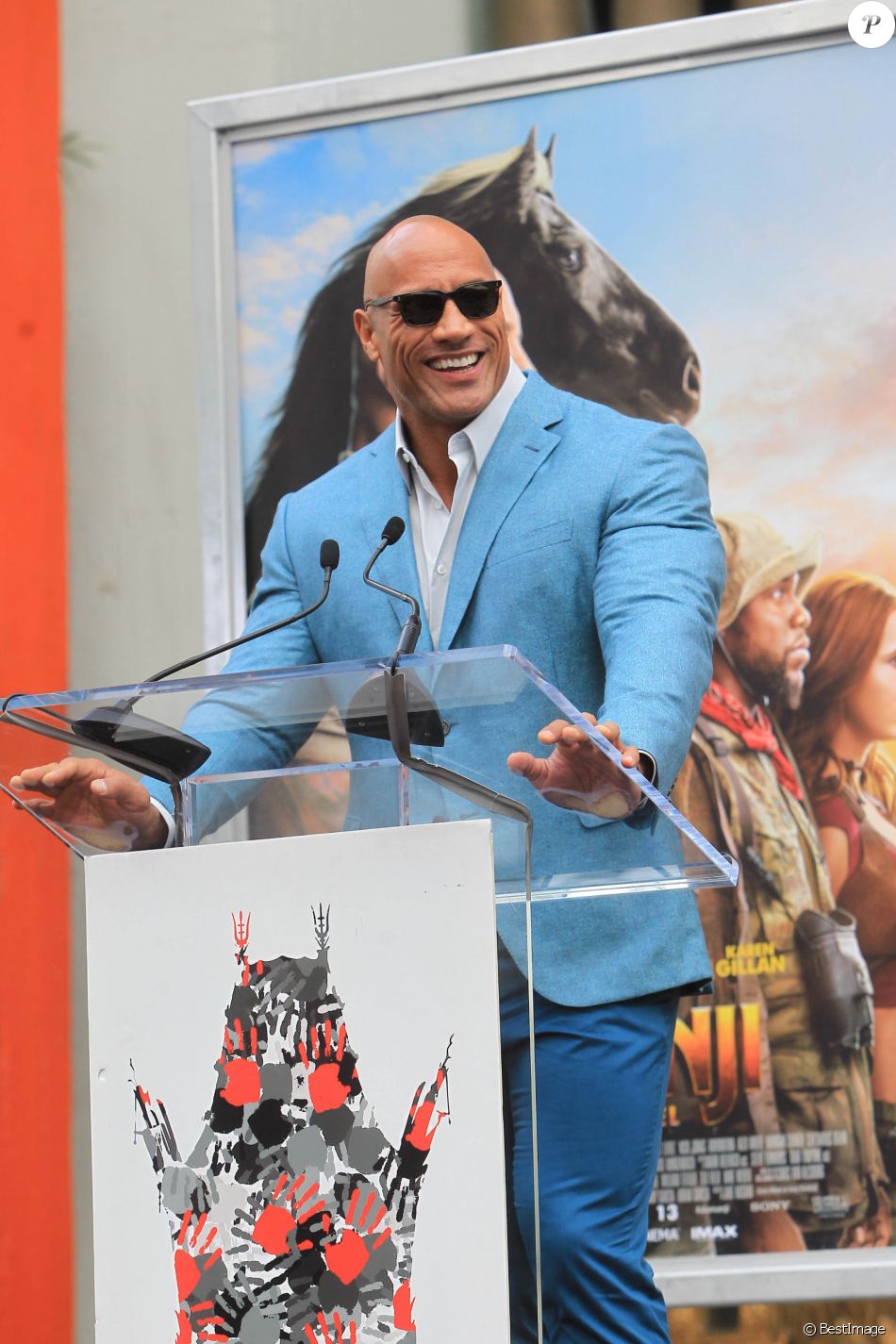 Dwayne Johnson (The Rock) au TCL Chinese Theatre à Hollywood le 10 ...