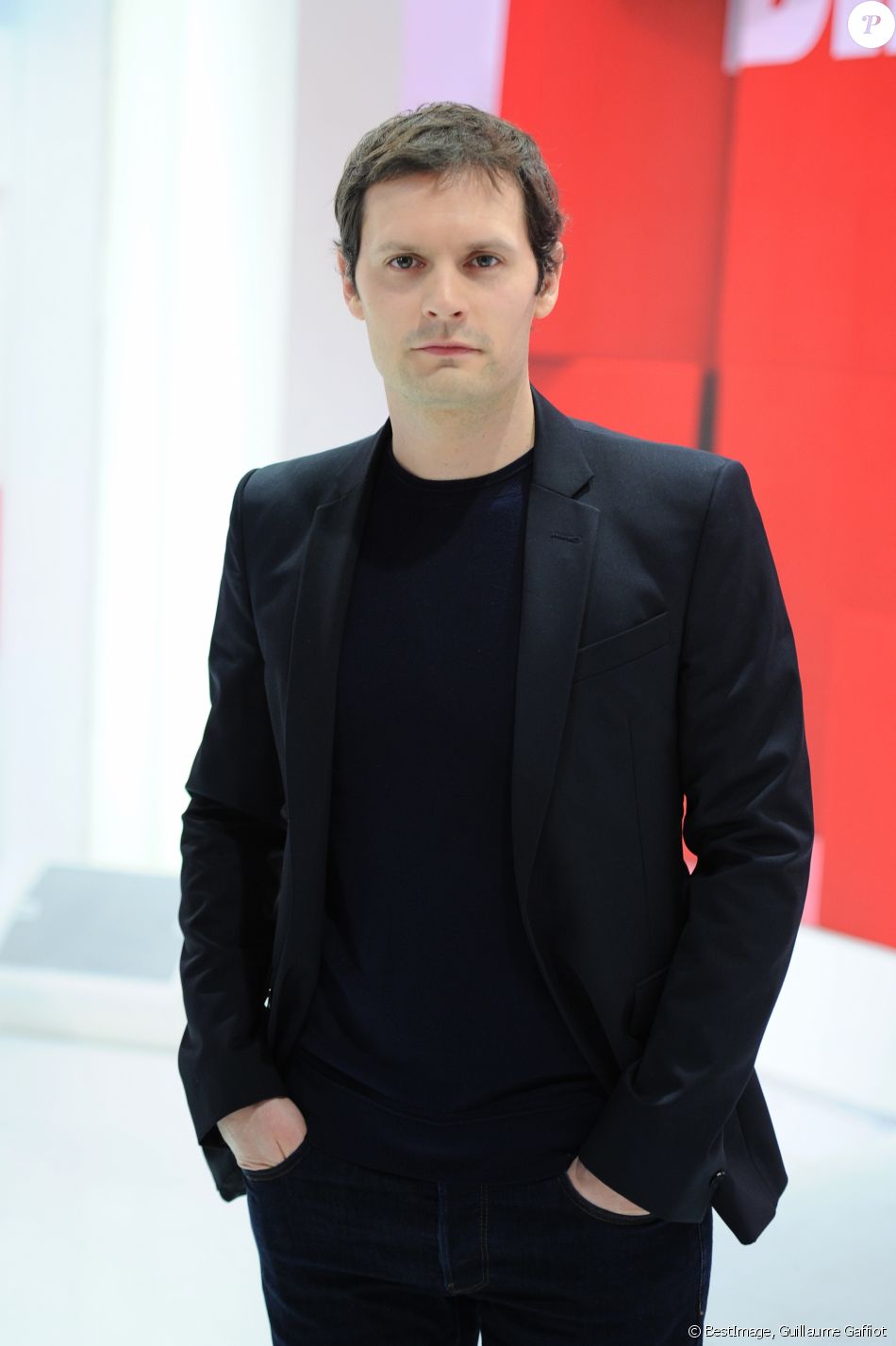 Exclusif - Hugo Becker - Enregistrement de l'émission Vivement Dimanche ...