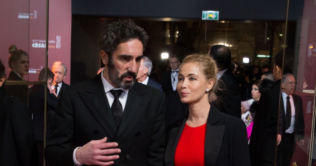 Emmanuelle Béart et son compagnon Frédéric Chaudier - Arrivées des ...
