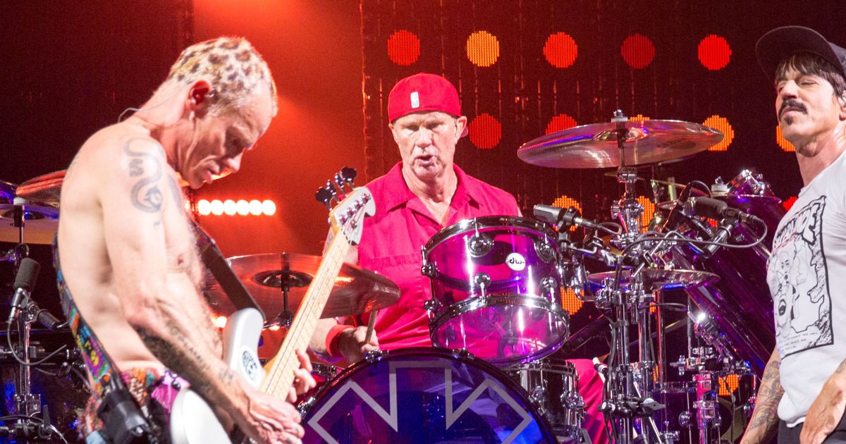 Michael Balzary, Chad Smith, Anthony Kiedis et Josh Klinghoffer ...