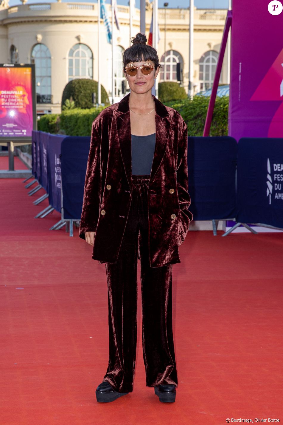 Vimala Pons à la première de Comment je suis devenu un super-héros lors ...