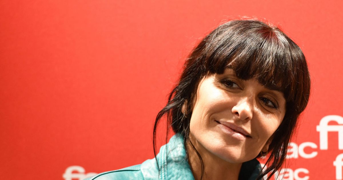 Exclusif - Jenifer, la chanteuse française et coach dans The Voice, a ...