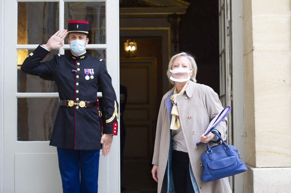 Photo : Sophie Cluzel, secrétaire d'état chargée des personnes ...