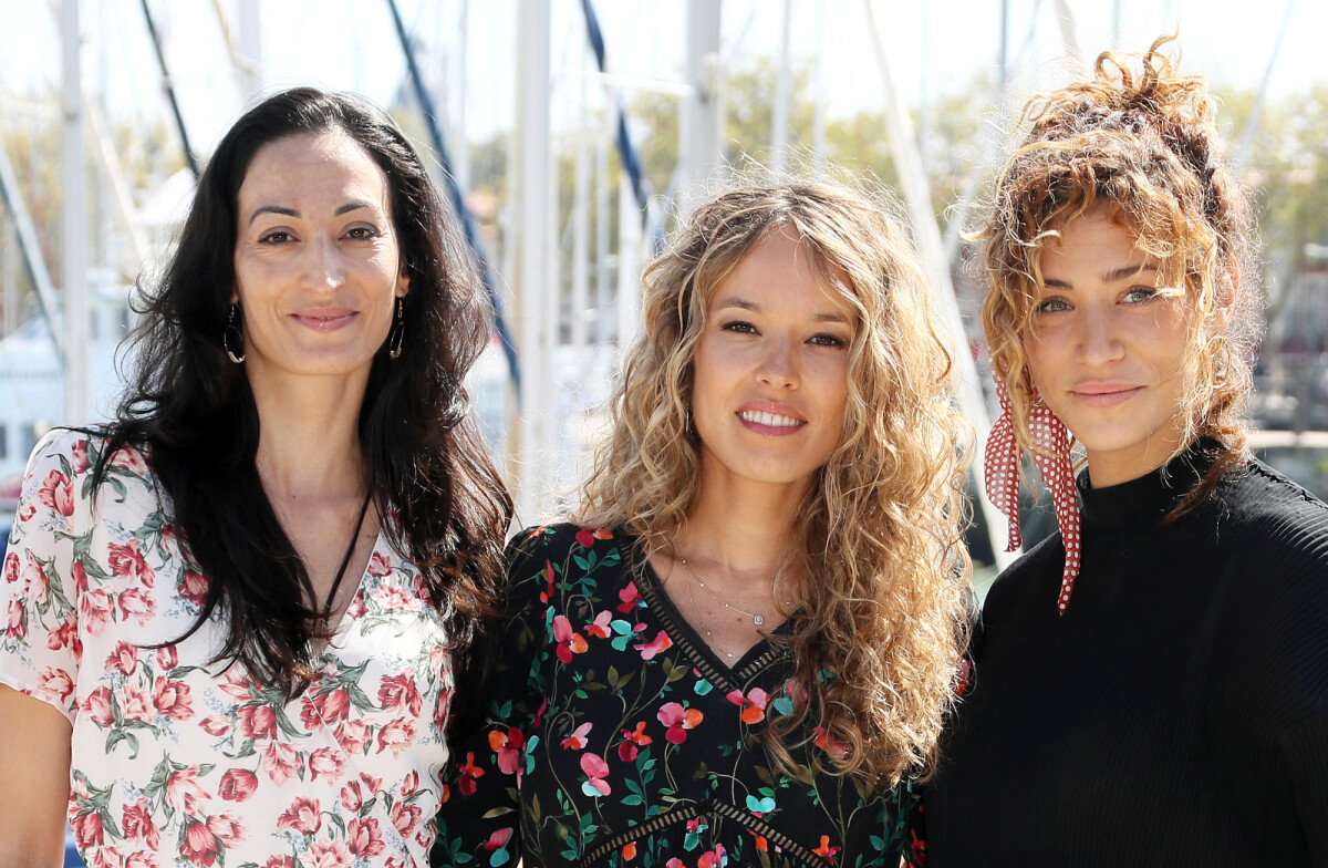 Photo : Laëtitia Eïdo, Elodie Fontan, Manon Azem au photocall de la ...