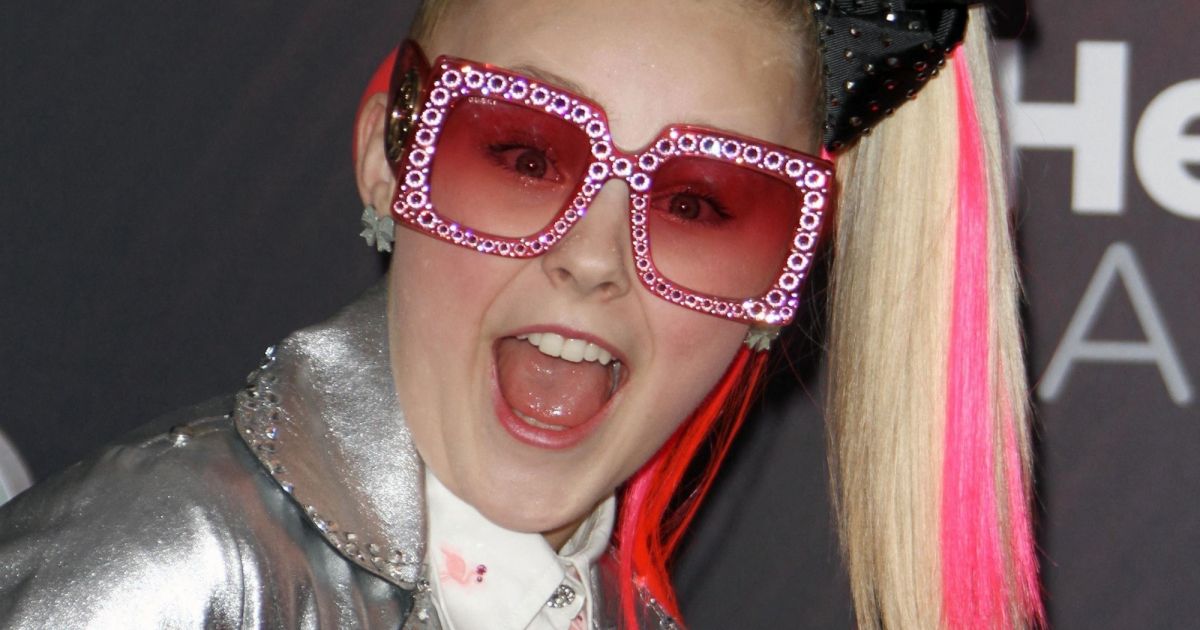 Jojo Siwa à la soirée iHeartRadio Music Awards à The Forum à Inglewood ...