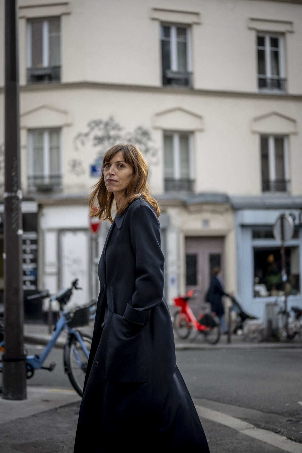 Photo : Exclusif - Vanessa Springora en rendez-vous à Paris, le 25 ...