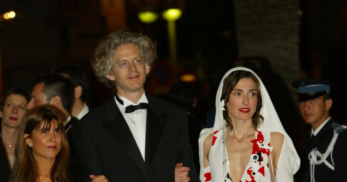 Santiago Amigorena et sa femme Julie Gayet lors du 57ème Festival ...