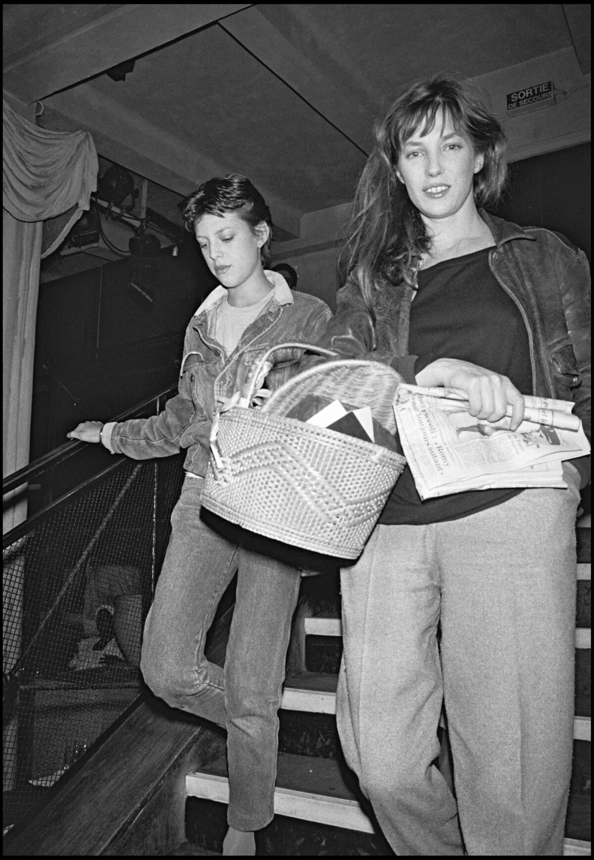 Photo : Kate Barry et sa mère Jane Birkin en 1982. - Purepeople