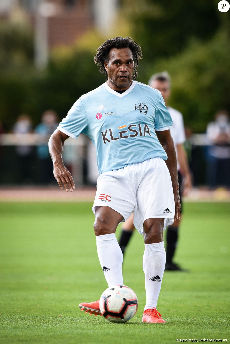 Christian Karembeu - Match de football entre le Variétés Club de France ...