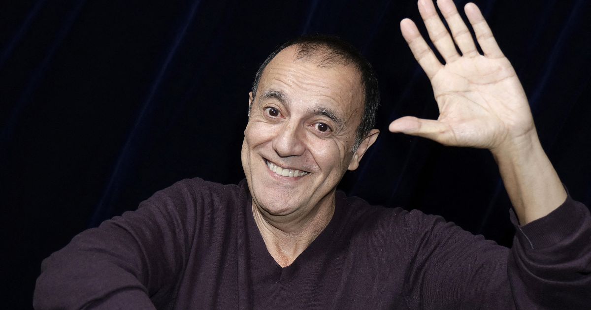 Thierry Beccaro à Paris le 3 novembre 2020. © Cédric Perrin / Bestimage ...