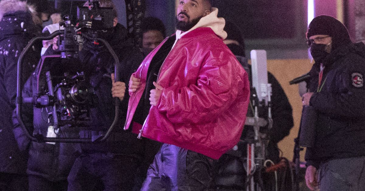 Exclusif - Drake pendant le tournage d'un clip vidéo à Toronto, Ontario ...
