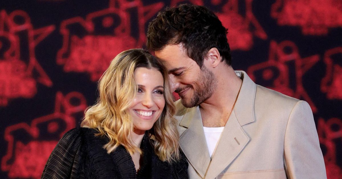 Amir et sa femme Lital lors de la 23ème édition des NRJ Music Awards ...
