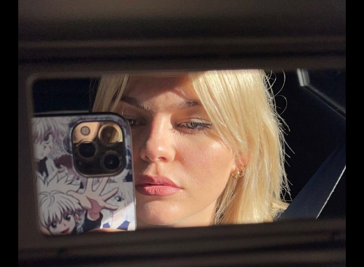 Photo : Louane sur Instagram. Le 1er novembre 2021. - Purepeople