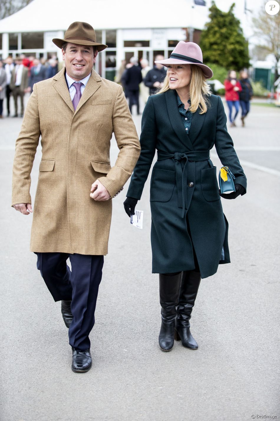 Peter Phillips, Autumn Phillips arrivent au Festival Cheltenham - Jour ...