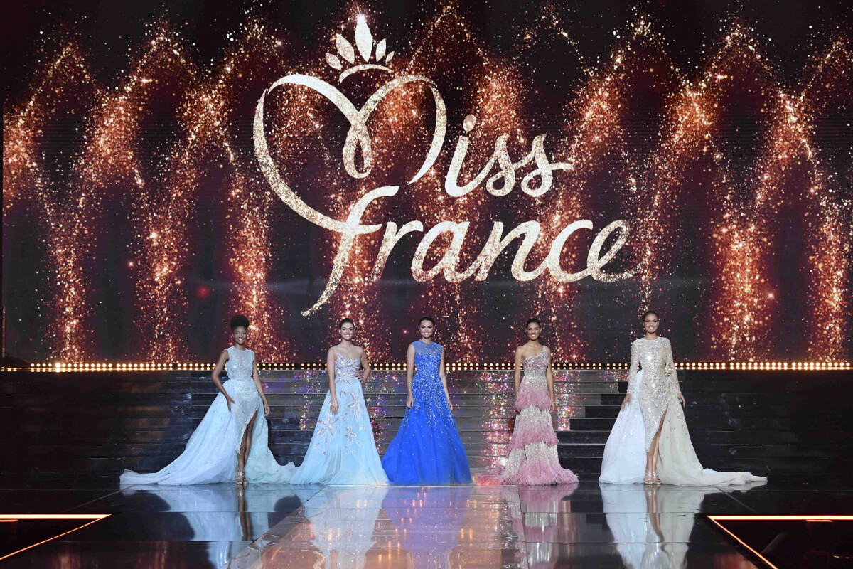 Photo : Les 5 finalistes au concours Miss France. - Purepeople