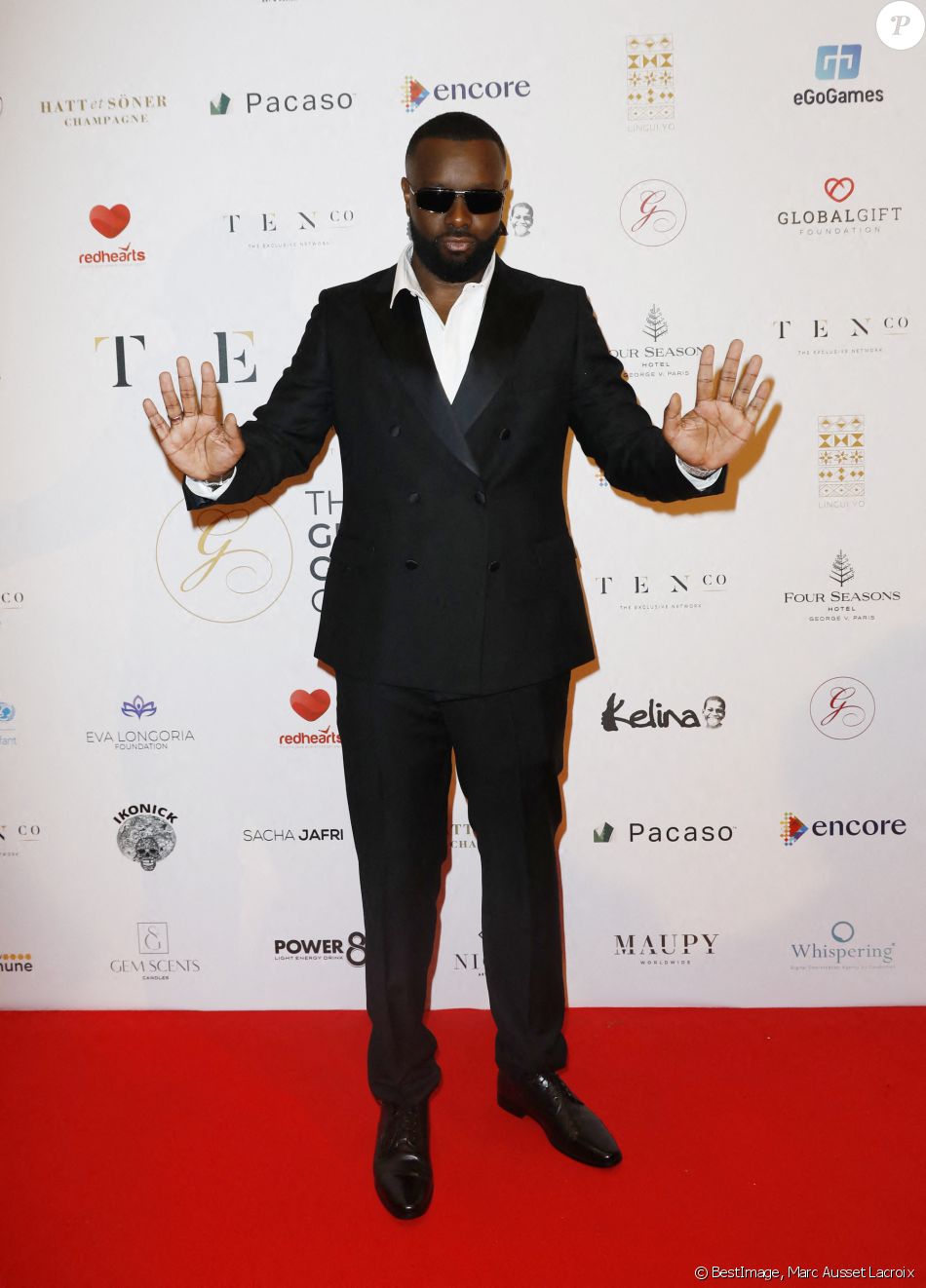 Gims - Photocall de la 10ème édition du Global Gift Gala à l'hôtel Four ...