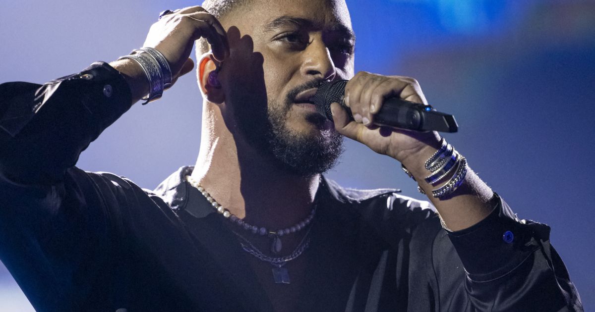 Exclusif - Slimane - Concert hommage à Johnny Hallyday Que je t'aime à ...