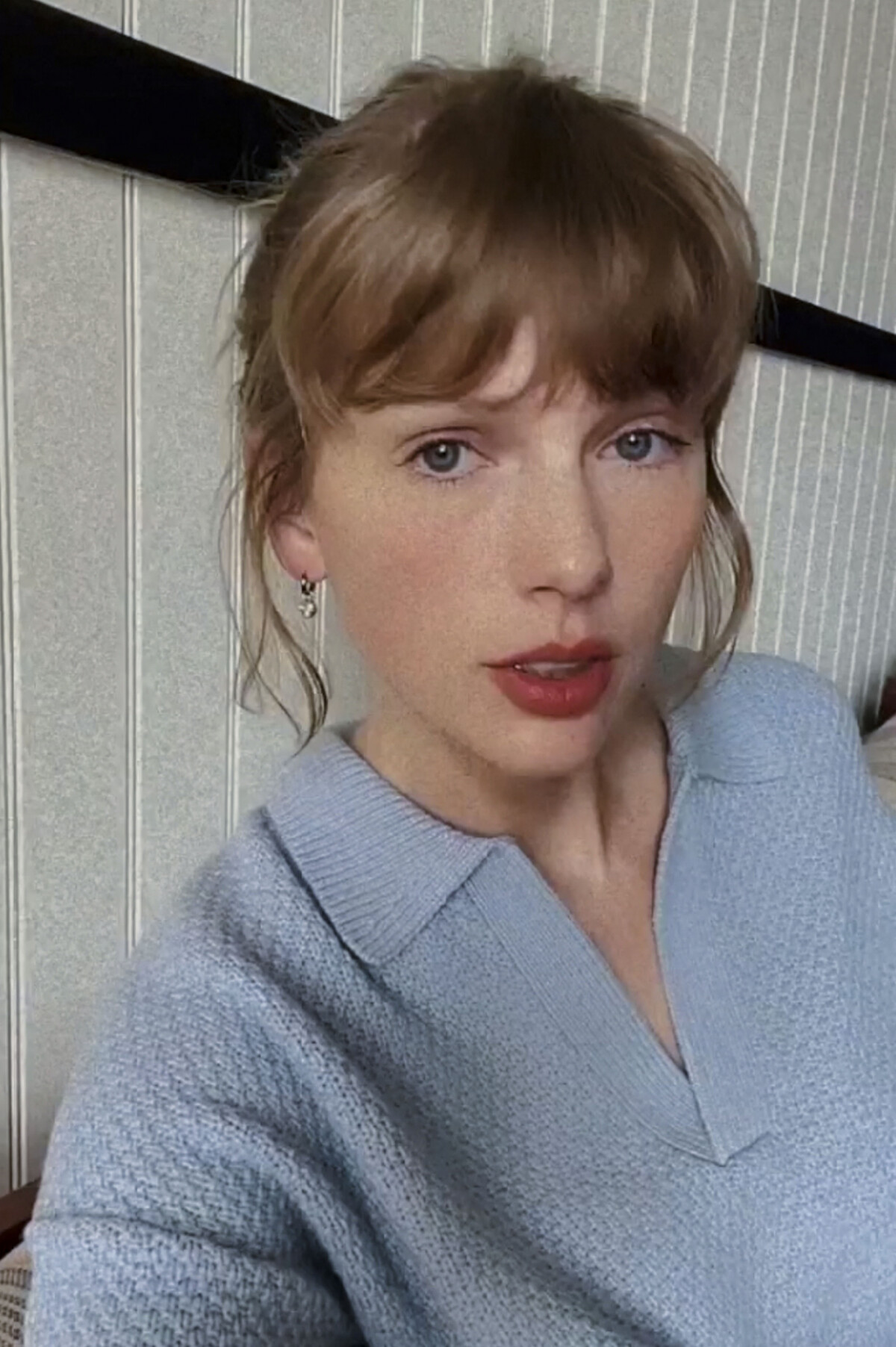 Photo : La chanteuse Taylor Swift pose sur Instagram - Purepeople