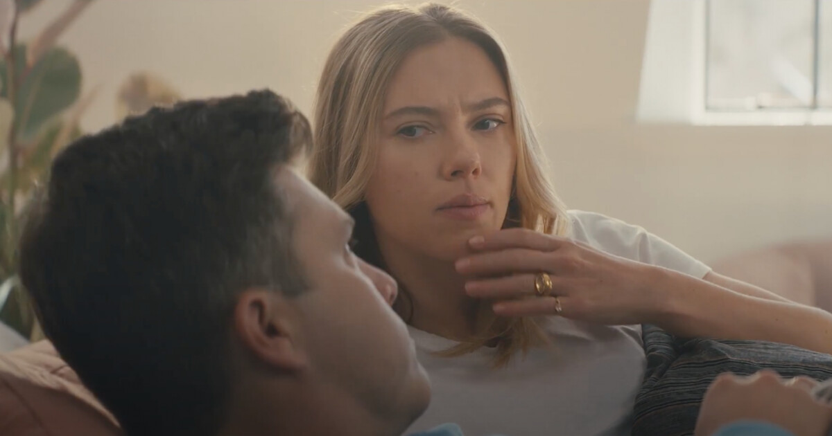Scarlett Johansson Et Son Mari Colin Jost Totalement Décalés Cette