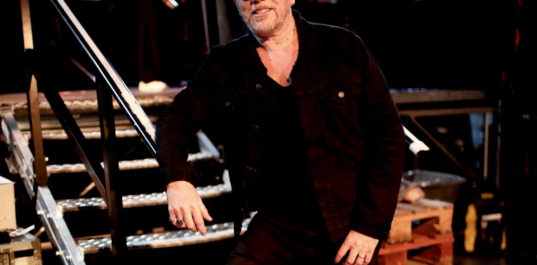 Pascal Obispo pose avec son fils Sean : photo rare du charmant jeune ...