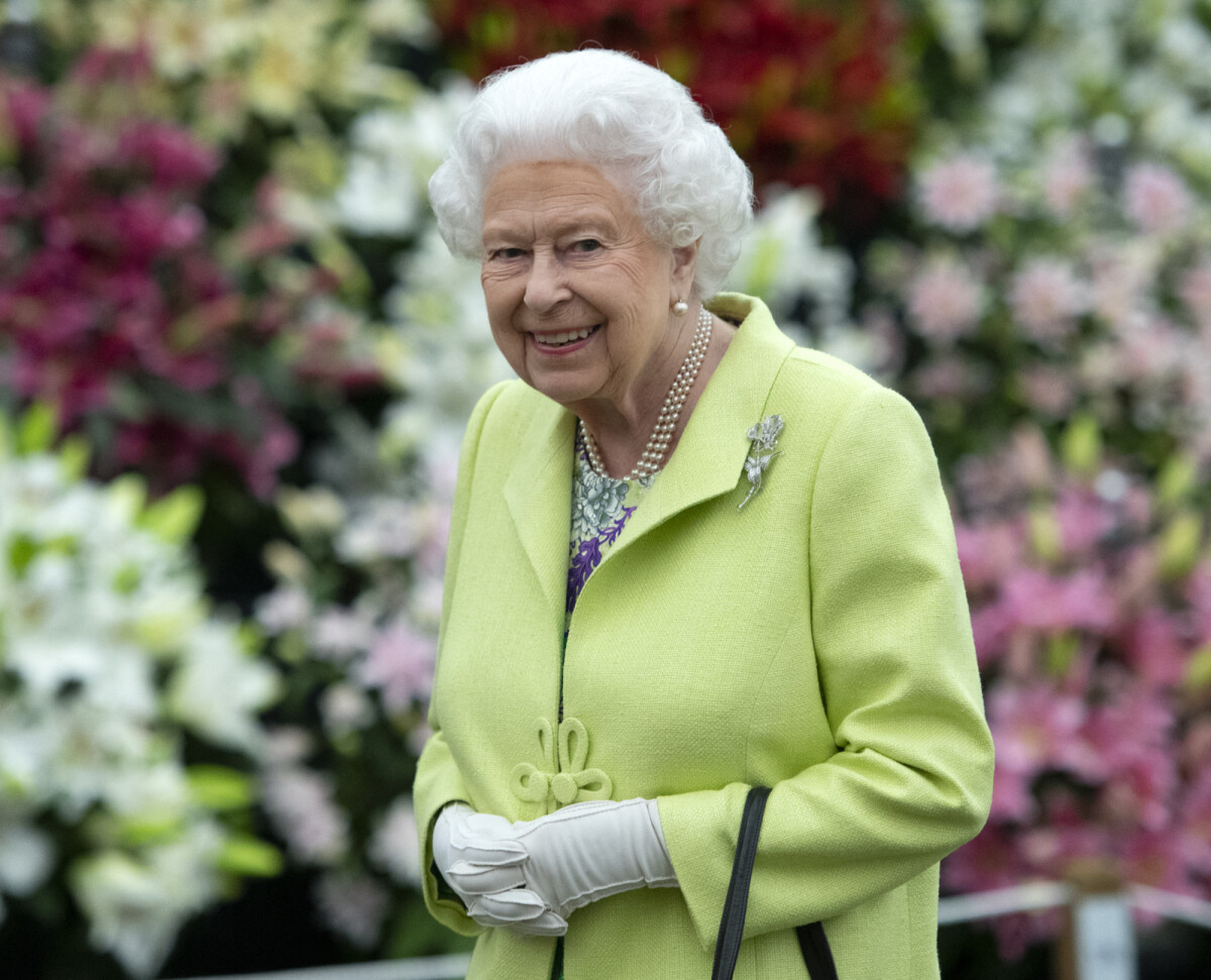 Photo : La reine Elisabeth II d'Angleterre en visite au "Chelsea Flower ...