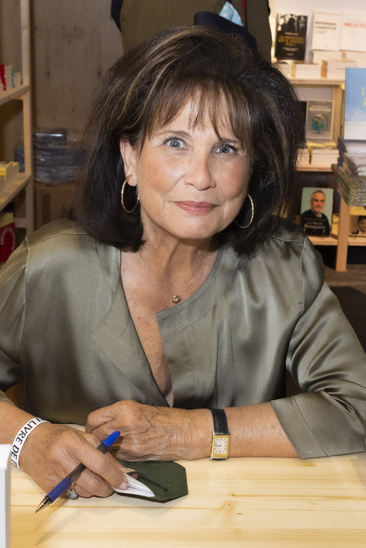 Photo : Anne Sinclair au Festival du Livre de Paris au Grand Palais ...