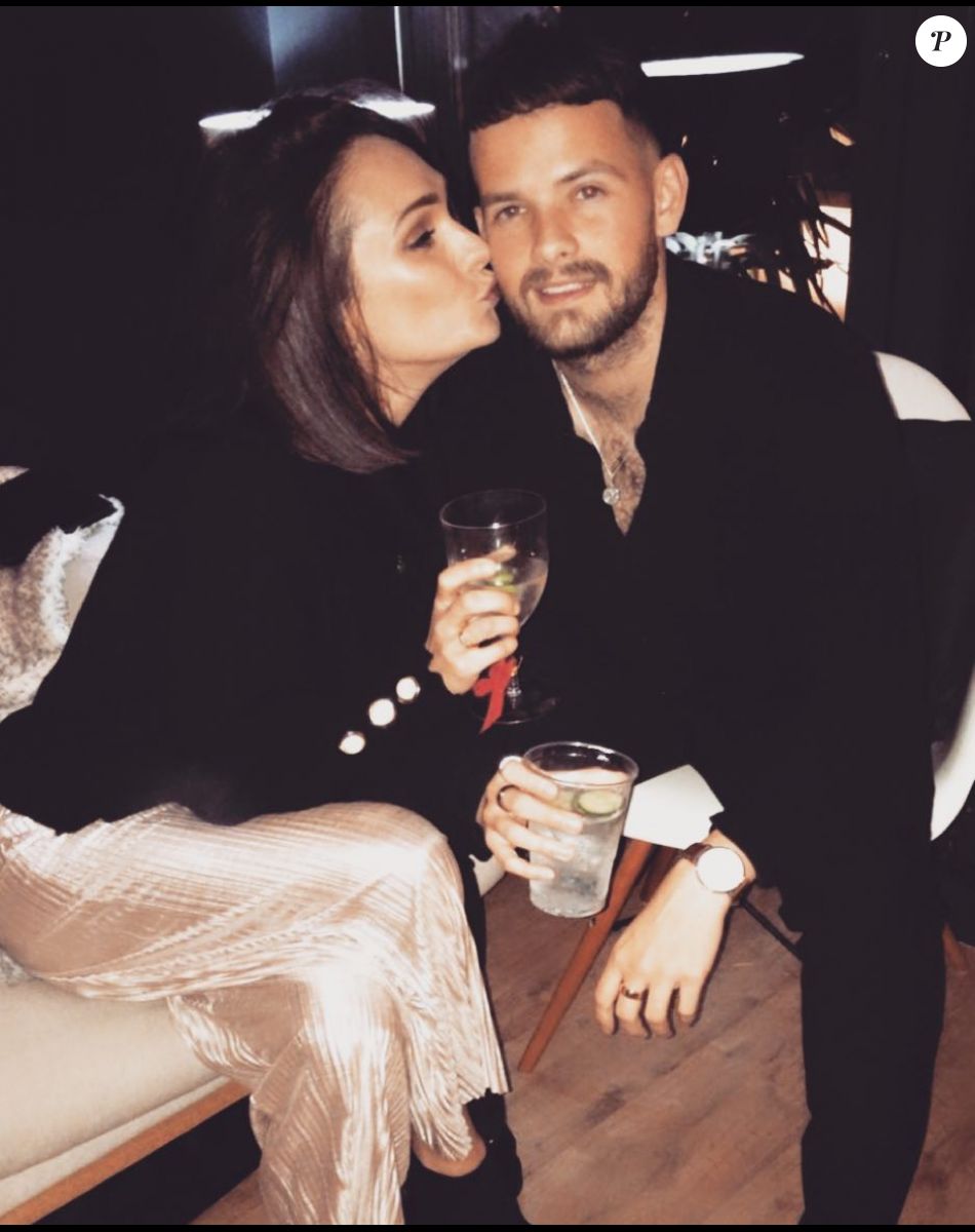 Tom Mann dévasté : mort tragique de sa fiancée le jour de leur mariage ...