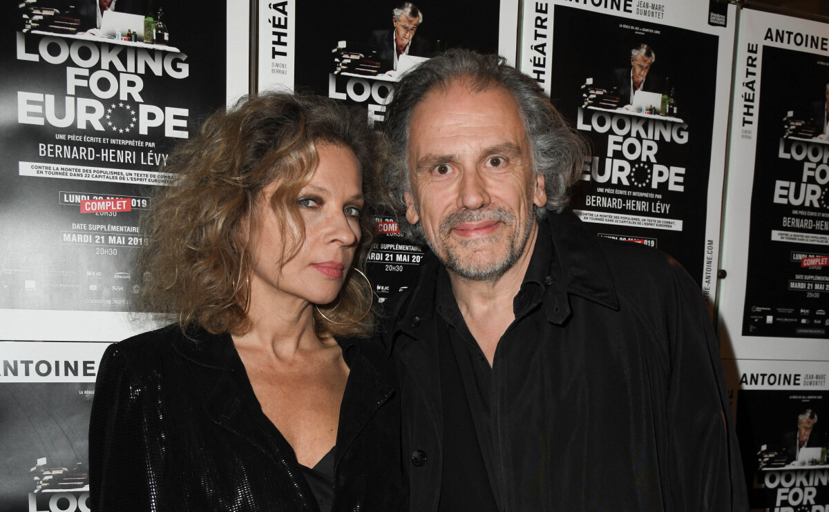 Photo : Simon Liberati et sa femme Eva Ionesco - Générale de la pièce ...
