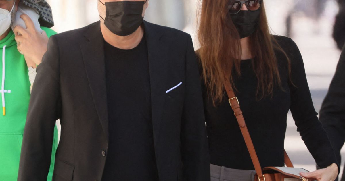 Arthur (Jacques Essebag) et sa compagne Mareva Galanter - Arrivées des people à la manifestation ...