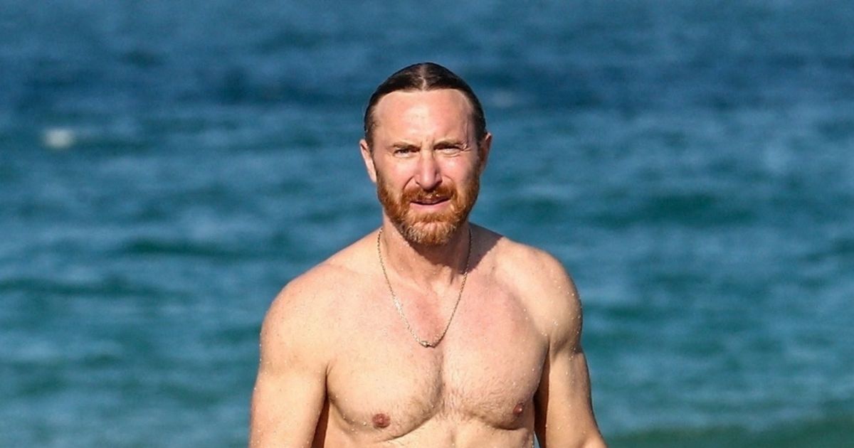 David Guetta à la plage à Miami le 26 mai 2021. - Purepeople